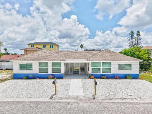 2 Br, 1 bath, Apartment 18015 1st Street East