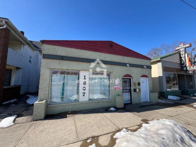 2 Br, 1 bath, Apartment 1807 Meridian Street
