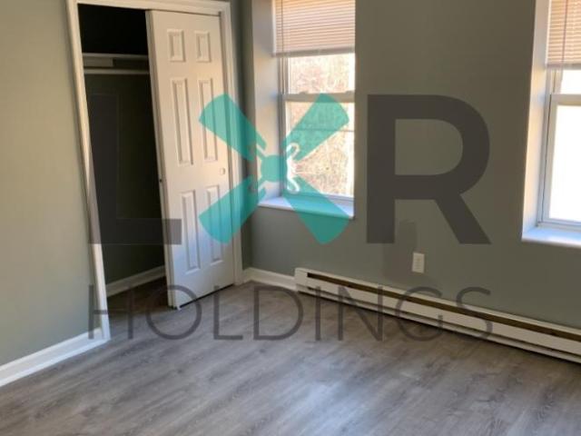 2 Br, 1 bath, Apartment 1822 West Erie Avenue