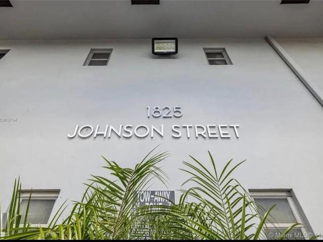 2 Br, 1 bath, Apartment 1825 Johnson Street
