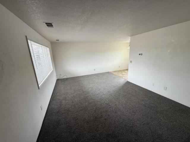 2 Br, 1 bath, Apartment 1833 Medart Ln