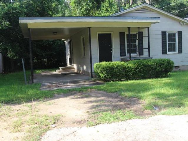 2 Br, 1 bath, Apartment 1900 West Lincoln Avenue