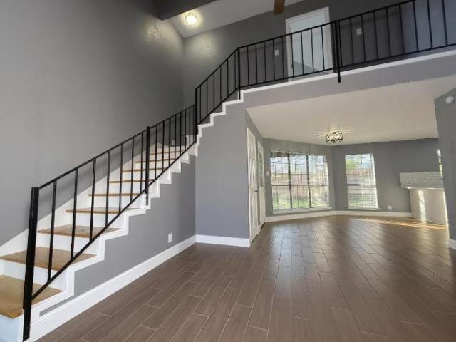 2 Br, 1 bath, Apartment 1900 West Taylor Street
