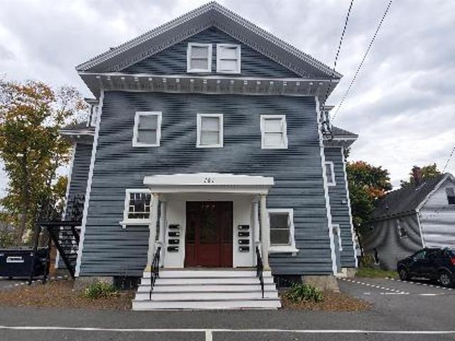 2 Br, 1 bath, Apartment 191 Center St