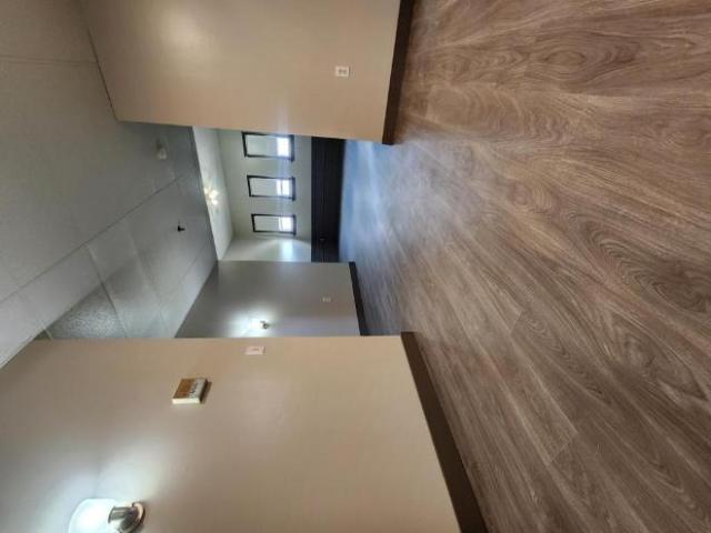 2 Br, 1 bath, Apartment 19 Wood St