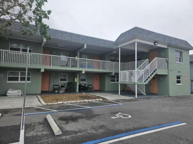 2 Br, 1 bath, Apartment 2045 Alpine Road