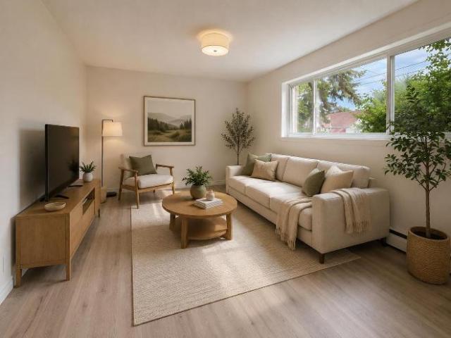 2 Br, 1 bath, Apartment 204 Melrose St
