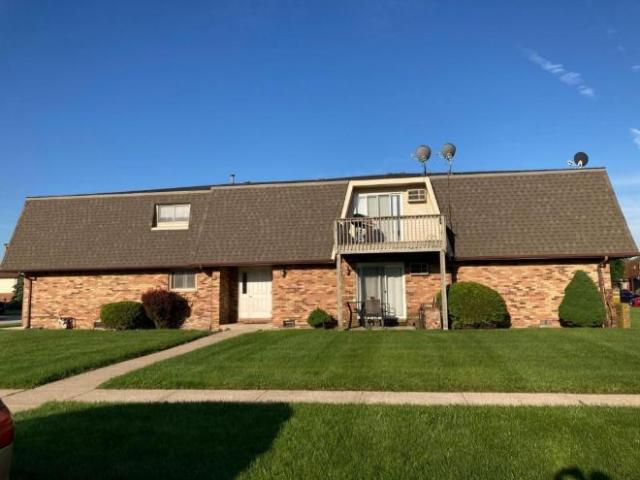 2 Br, 1 bath, Apartment 205 Woodrow Ave