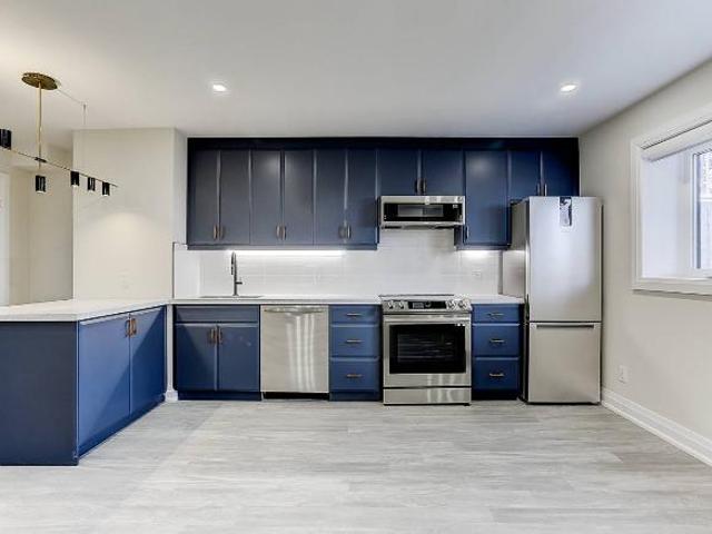 2 Br, 1 bath, Apartment 2071 Keele Street
