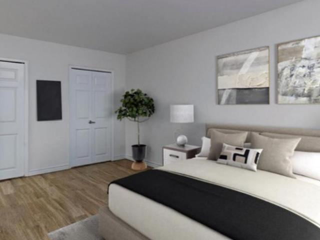 2 Br, 1 bath, Apartment 200 Elm Street