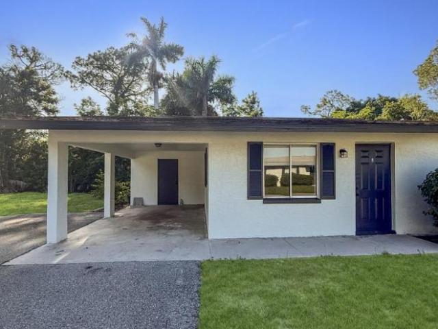 2 Br, 1 bath, Apartment 202 2nd Street