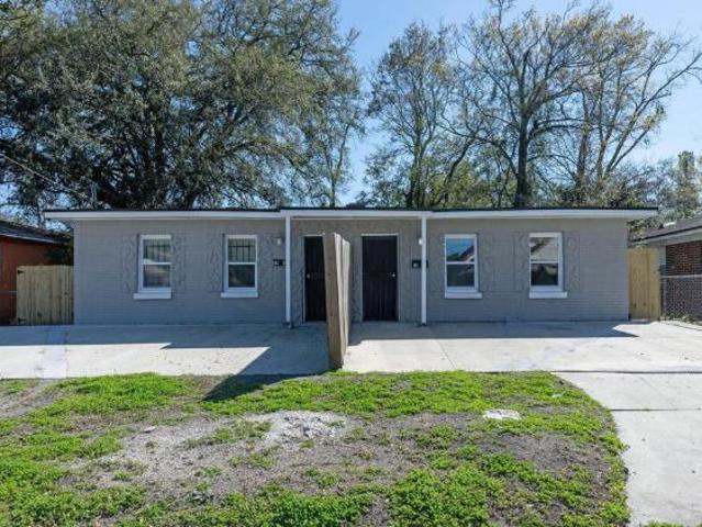 2 Br, 1 bath, Apartment 2036 W 11th St