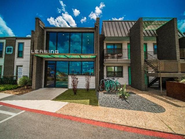 2 Br, 1 bath, Apartment 2101 Elmont Drive