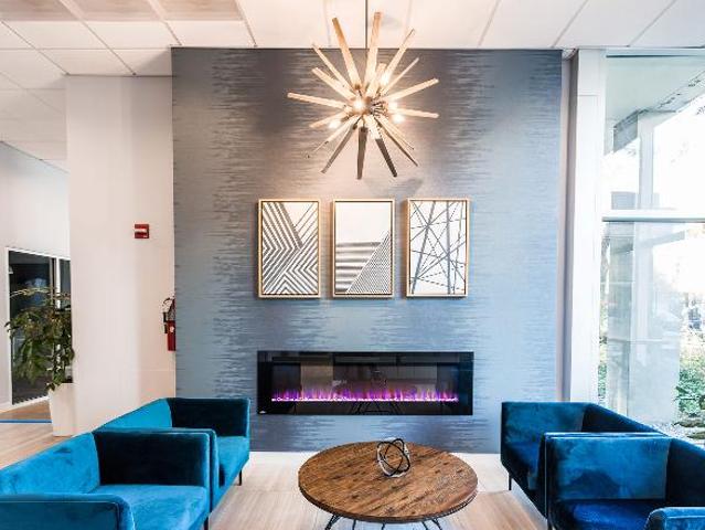 2 Br, 1 bath, Apartment 2101 S Michigan Ave