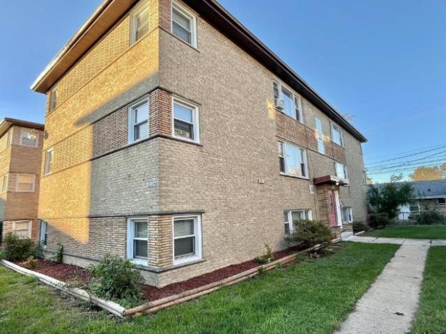 2 Br, 1 bath, Apartment 2119 135th Pl
