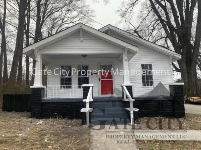 2 Br, 1 bath, Apartment 213 Marshall St
