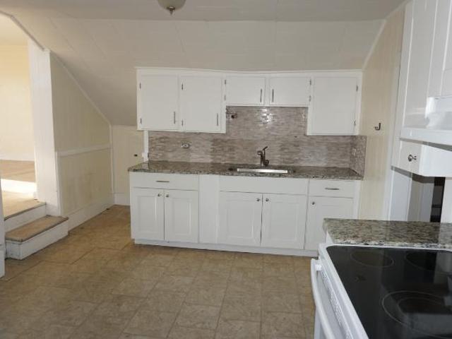 2 Br, 1 bath, Apartment 21 Kingston Road