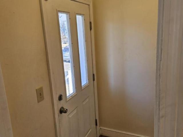 2 Br, 1 bath, Apartment 21 Hope Street