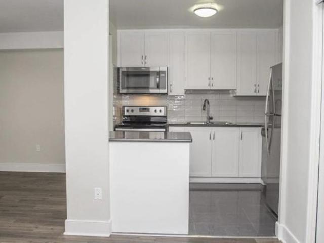 2 Br, 1 bath, Apartment 2250 Homelands Dr