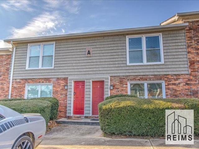 2 Br, 1 bath, Apartment 2201 Walden Drive
