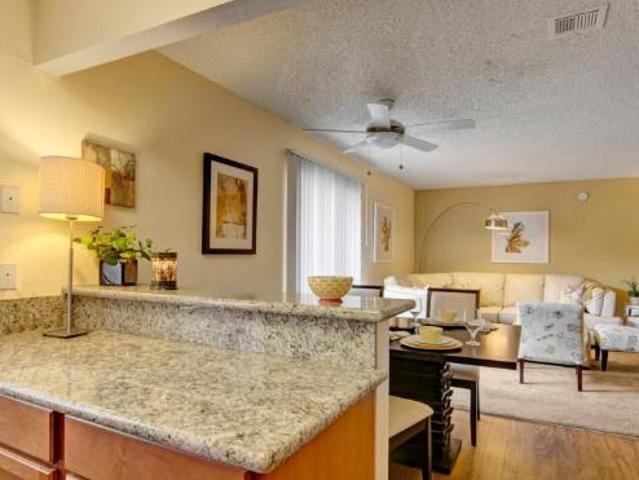 2 Br, 1 bath, Apartment 220 W Bell Rd