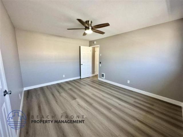 2 Br, 1 bath, Apartment 2215 Nelson Ave