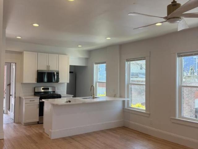 2 Br, 1 bath, Apartment 22 24 Brookside Avenue