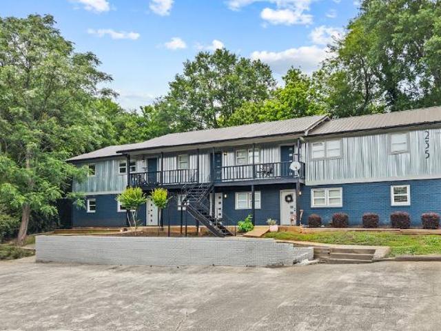 2 Br, 1 bath, Apartment 235 Little Street