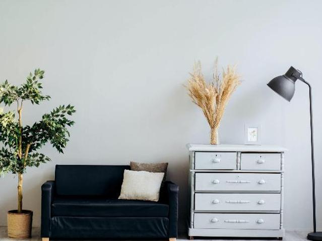 2 Br, 1 bath, Apartment 235 W Grove Street