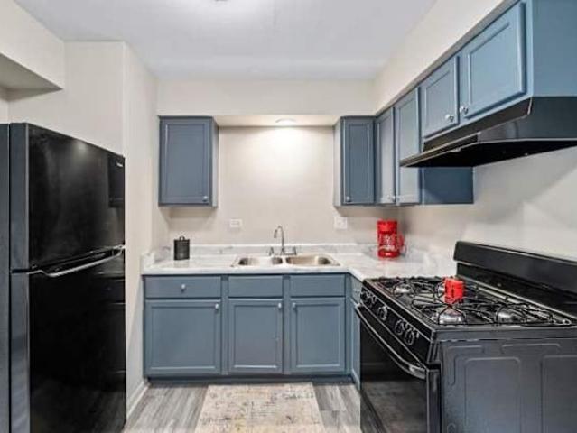 2 Br, 1 bath, Apartment 2300 Glendale Terrace