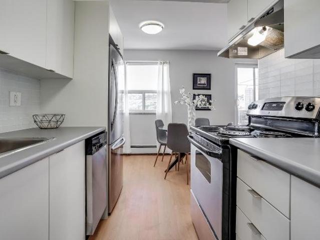 2 Br, 1 bath, Apartment 23 Spring Street