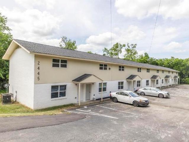 2 Br, 1 bath, Apartment 2445 Lowe Street