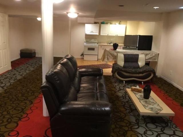 2 Br, 1 bath, Apartment 24 Glenhurst Road