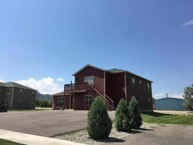 2 Br, 1 bath, Apartment 255 Northgate Loop