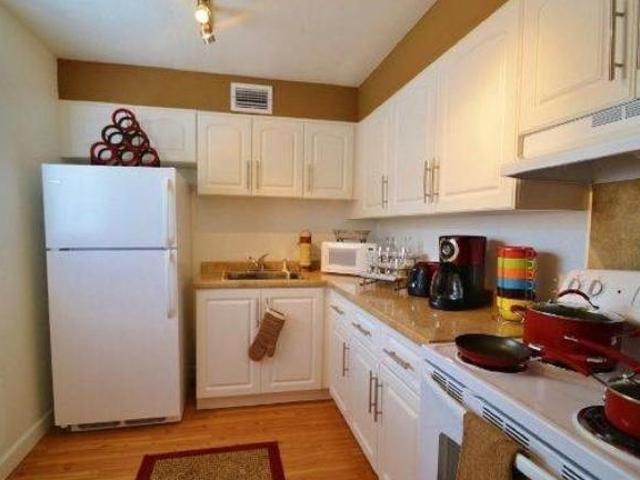 2 Br, 1 bath, Apartment 2508 10th Ave N