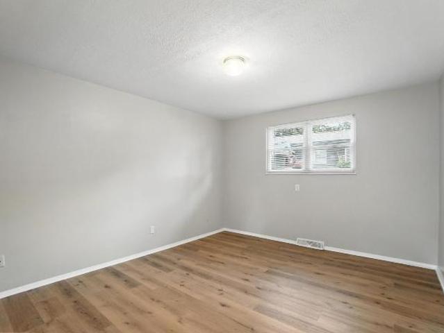 2 Br, 1 bath, Apartment 253 South Liberty Street