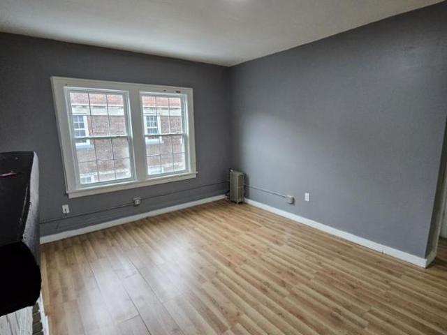 2 Br, 1 bath, Apartment 2664 North Moreland Boulevard