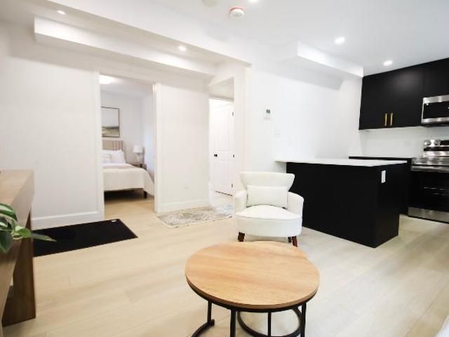 2 Br, 1 bath, Apartment 269 Madison