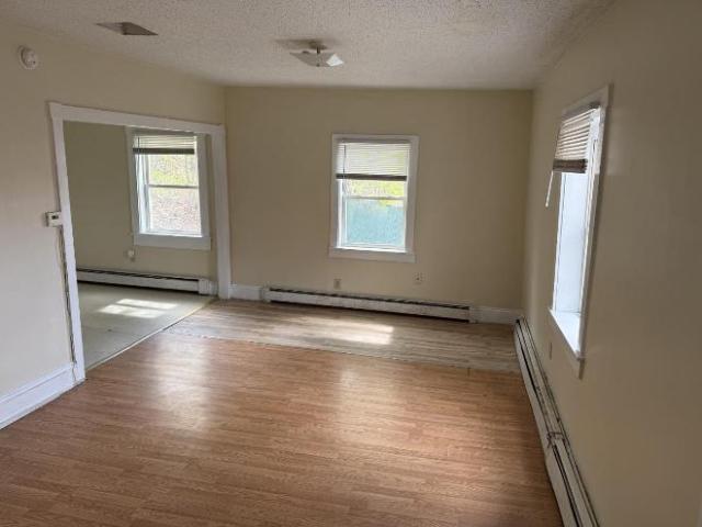 2 Br, 1 bath, Apartment 269 North Main St