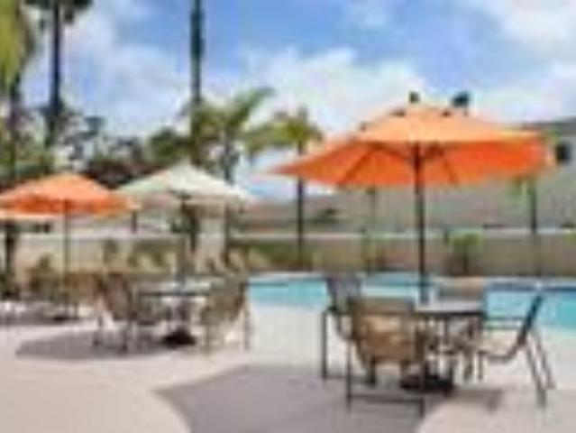 2 Br, 1 bath, Apartment 2745 Meadow Lark Drive
