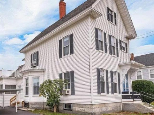 2 Br, 1 bath, Apartment 27 Laurel Street