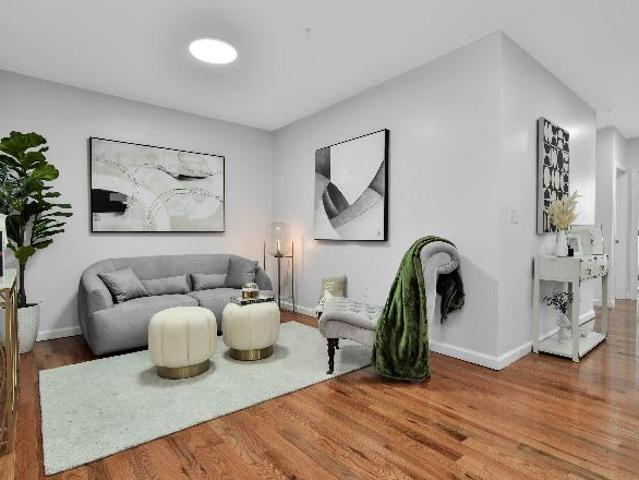 2 Br, 1 bath, Apartment 284 Essex Street