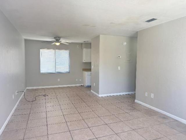 2 Br, 1 bath, Apartment 2944 Jackson St