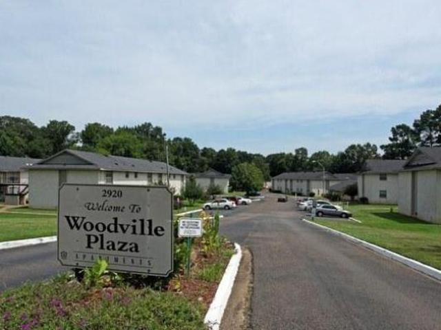 2 Br, 1 bath, Apartment 2920 W McDowell Rd