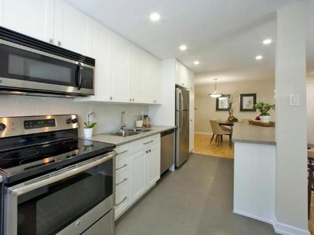 2 Br, 1 bath, Apartment 2 Kozlov Street