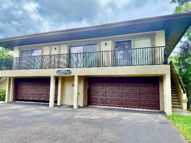 2 Br, 1 bath, Apartment 3003 Bough Ave