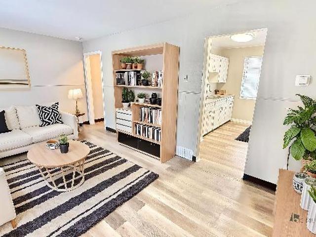 2 Br, 1 bath, Apartment 300 North Washington Avenue