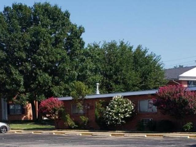 2 Br, 1 bath, Apartment 3146 Nw Cache Rd