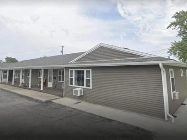2 Br, 1 bath, Apartment 316 E Rosewood Ave