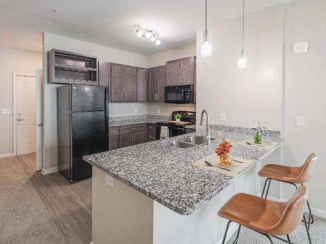 2 Br, 1 bath, Apartment 3340 Shipley St